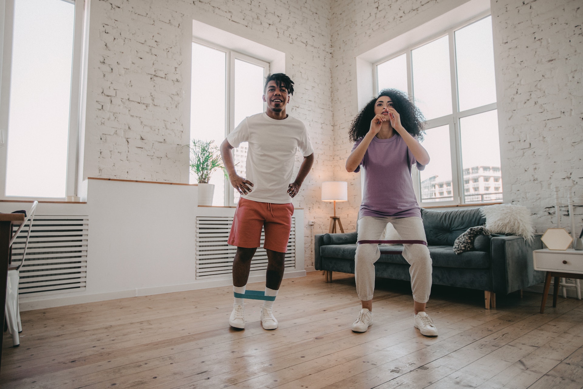 How To Do Banded Abductions - Benefits, Variations & Muscles Worked